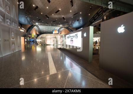 Apple store at hamad international airport Doha Qatar Stock Photo - Alamy