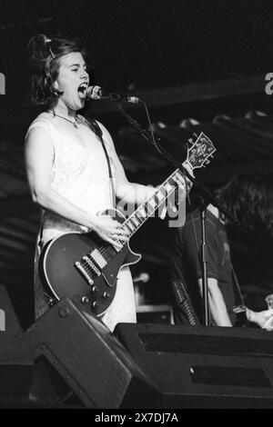 LOUISE POST, VERUCA SALT, GLASTONBURY FESTIVAL, 1995: Singer and ...