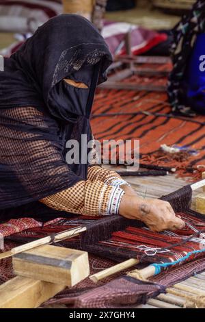 Masirah, Oman, Arabian Peninsula, Middle East. Omani Woman from Masirah ...