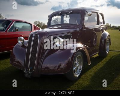 Ford Pop British Hot Rod - Modified Ford Popular Stock Photo - Alamy
