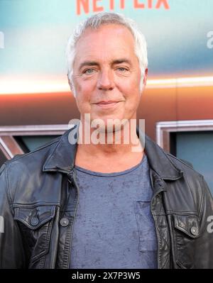 HOLLYWOOD, CALIFORNIA - MAY 20: (L-R) Titus Welliver and Samantha Edge ...