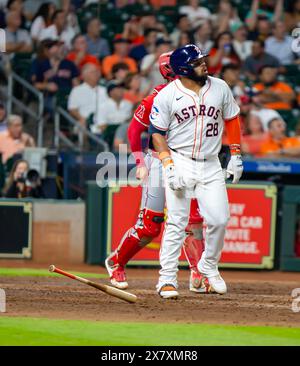 Houston Astros first base Jon Singleton (28) bats with Oakland ...