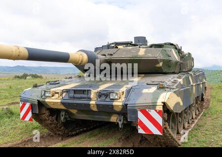 German-made Leopard 2A7 tank with camouflage Stock Photo - Alamy