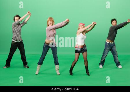 Deutsche Popband "Banaroo", hier alle vier v. l. n. r.: Robbert Bobby ...