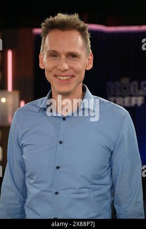 ARD-Sportkommentator Frank Busemann, ex Zehnkämpfer, zu Gast in der WDR ...