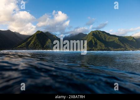 Teahupo'o is the world's most famous wave Stock Photo - Alamy