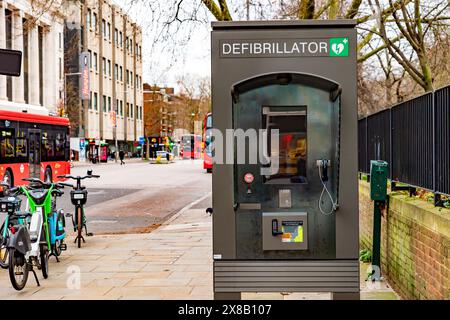 Defibrillator, London, United Kingdom Stock Photo - Alamy