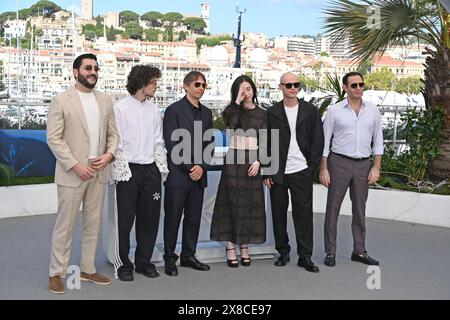 SEAN BAKER, MIKEY MADISON and MARK EYDELSHTEYN in ANORA (2024 ...