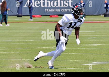 Houston Texans safety Calen Bullock (2) in action during an NFL ...
