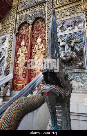 Thailand, Chiang Mai, Gate Khar Rnam Temple, dragon statue Stock Photo ...