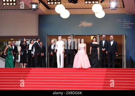 CANNES, FRANCE - MAY 24: Mahsa Rostami, Soheila Golestani and the cast ...