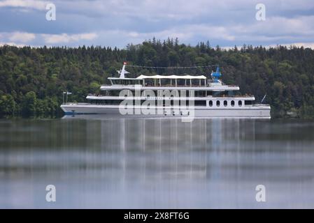 Feldafing, Bayern, Deutschland 25. Mai 2024: Ein Frühsommertag in ...