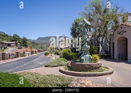 Bronze Statue in Sedona Arizona Stock Photo - Alamy
