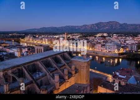 City of Tortosa at dawn, seen from the Suda castle. In the foreground ...