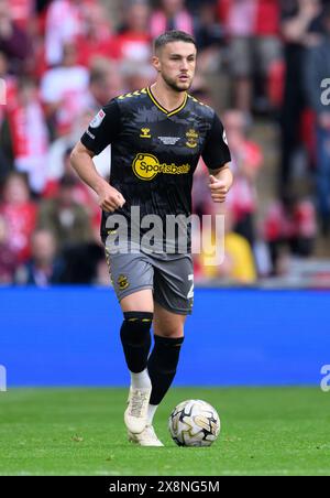 Taylor Harwood-Bellis of Southampton during the Sky Bet Championship ...