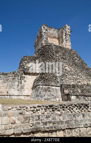 Dzibilnocac (Painted Vault) Temple,Dzibilnocac Mayan Archaeological ...