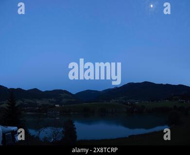 Blue hour at Lake Putterersee, Aigen im Ennstal, Styria, Austria Stock ...