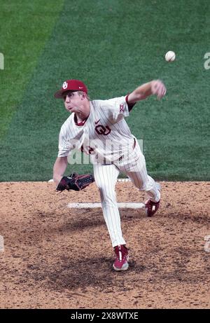 Oklahoma Sooners pitcher James Hitt (48) delivers a pitch during a ...