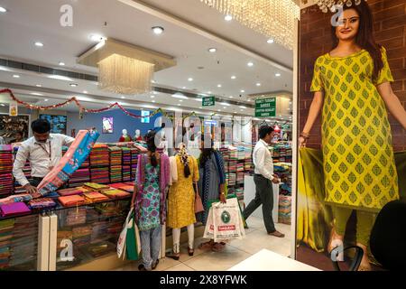 India, Pondichery, textile superstore Pothy's Stock Photo - Alamy