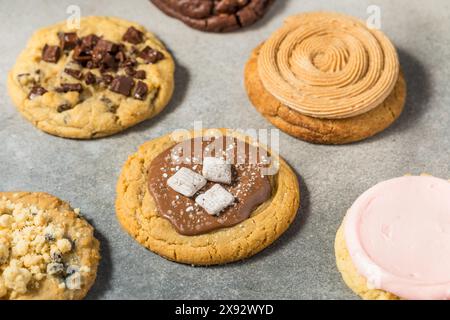 Thick Gourmet Crumble Cookies with Chocolate and Cinnamon Ready to Eat ...