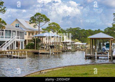 Waterfront homes with boat docks and boat lifts in the community of ...