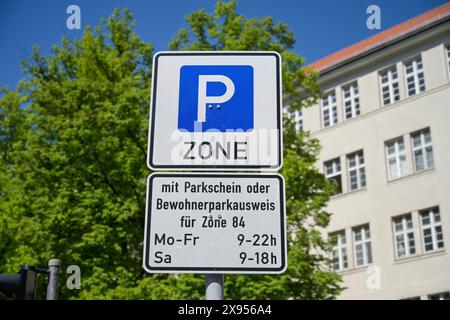 Sign residents parking zone, Berlin, Germany, Schild Anwohner Parkzone ...