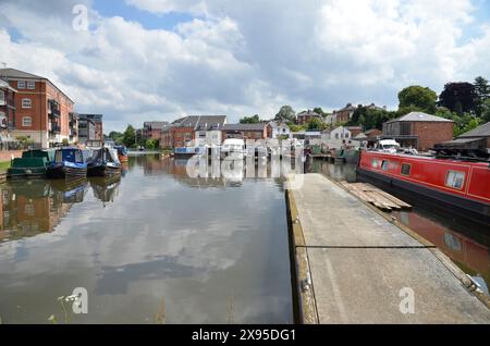 Diglis Basin, the junction between the River Severn and the Worcester and Birmingham Canal in ...