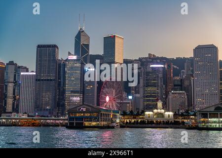 Sunset in Victoria Harbour Stock Photo - Alamy