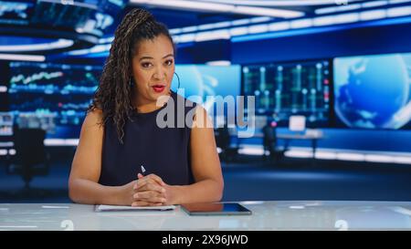 Split Screen TV News Live Report: Anchor Talks, Reporting. Reportage ...