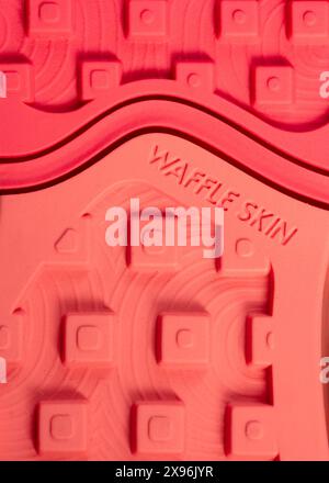 Close up of Nike Waffle Skin outersole of pink men's Max Air Tailwind 6 ...