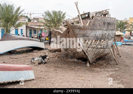 Waterfront of Tadjoura with beach, boats and people, Republic of ...