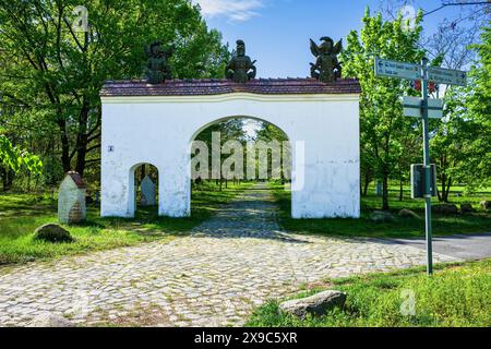 Robber baron's gate at Klinger See, Wiesengrund, Brandenburg, Germany ...