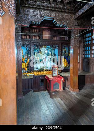 Buddha Statue, Fire Temple at Muktinath, Mustang, Nepal Stock Photo - Alamy