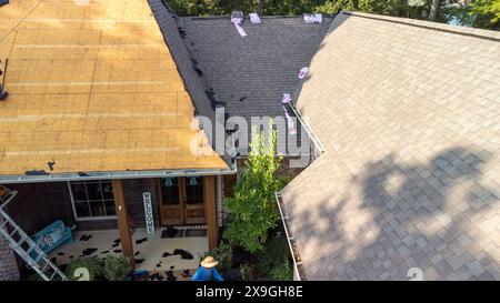 House with new roof being installed after hail damage Stock Photo - Alamy