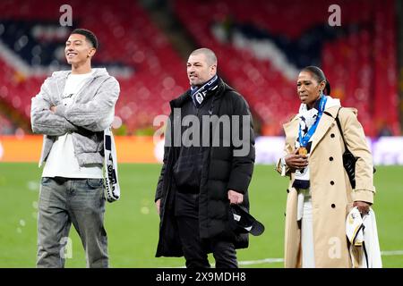 Denise Bellingham and Mark Bellingham with Borussia Dortmund head coach ...