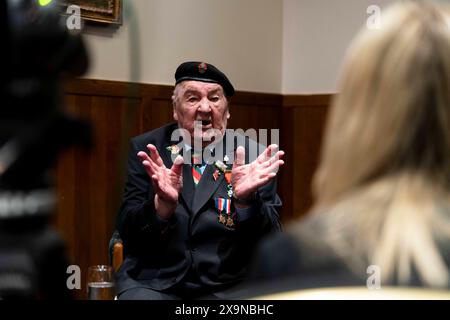 Normandy veteran Richard Aldred, 99, from Cornwall, who served as a ...