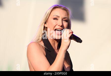 Schlagersängerin Anna-Carina Woitschack Auftritt beim SchlagerOlymp am ...