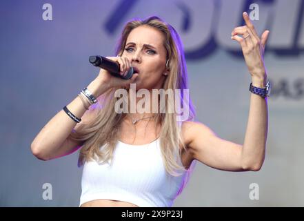 Sängerin Jenice SchlagerOlymp 2024 am 01.06.2024 Zentraler Festplatz ...