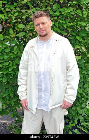 ZDF - Fernsehgarten. Rapper H1 Heinz während der ZDF ...
