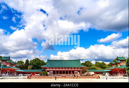 Colorful Red Main Hall Daigokuden Heian Shinto Shrine Kyoto Japan ...