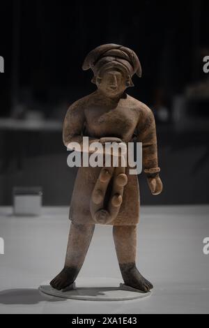 A preserved Mayan relic of a human figure Stock Photo - Alamy
