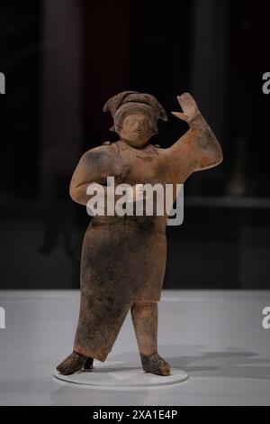 A preserved Mayan relic of a human figure Stock Photo - Alamy
