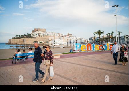 Beach promenade in Peñiscola, Castellon, Valencian Community, Spain ...