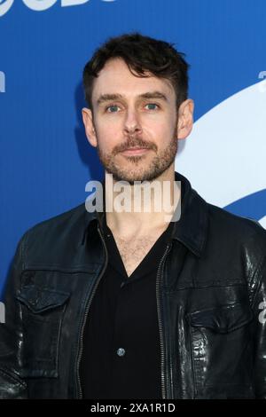LOS ANGELES - MAY 2: Sean Harmon, Mark Harmon at the CBS Fall Preview ...