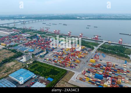 Aerial photo shows a large container ship at Lianyungang Port in ...