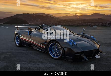 Pagani Huayra Tricolore is 840-horsepower tribute to Italian pilots ...