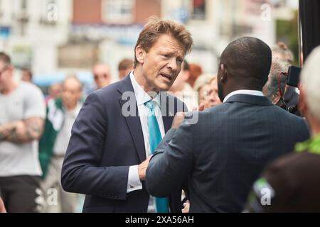 Nigel Farage Launches 2024 General Election Campaign in Clacton on Sea ...