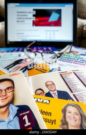 Parliament election campaign flyers / folders of different political ...