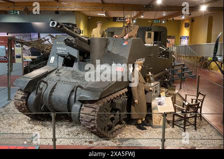 The Sexton tank, a World War II self-propelled artillery vehicle ...