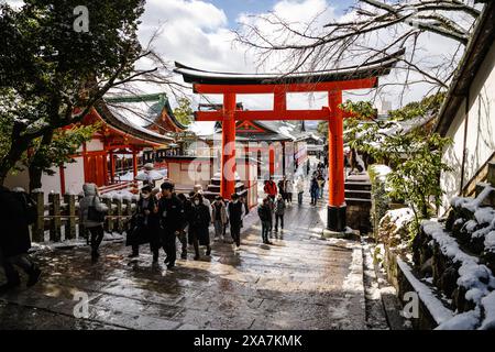 The Japanese worshipers and tourists at Ancient Japanese gateway and ...